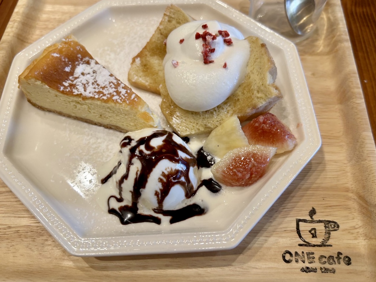 【東大阪グルメ】お洒落女子やママに人気！ONEcafeのワンプレートランチ＆デザート【ペットOK】